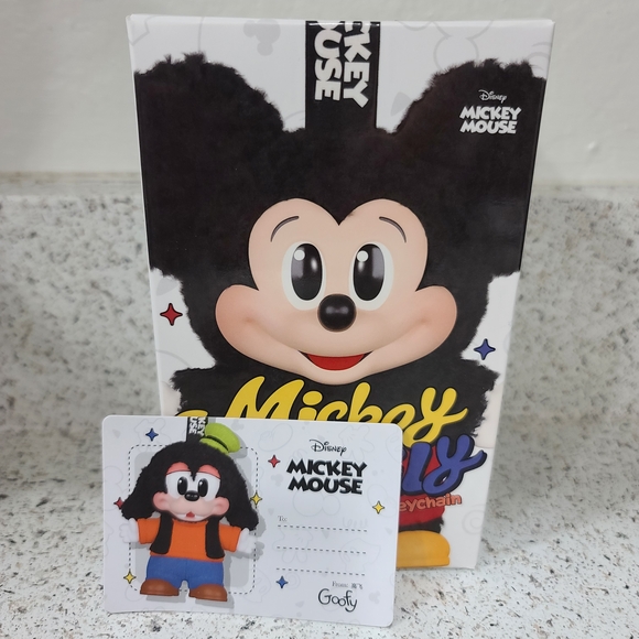 POP MART | Other | Pop Mart Authentic Mickey And Friends Goofy Plush ...